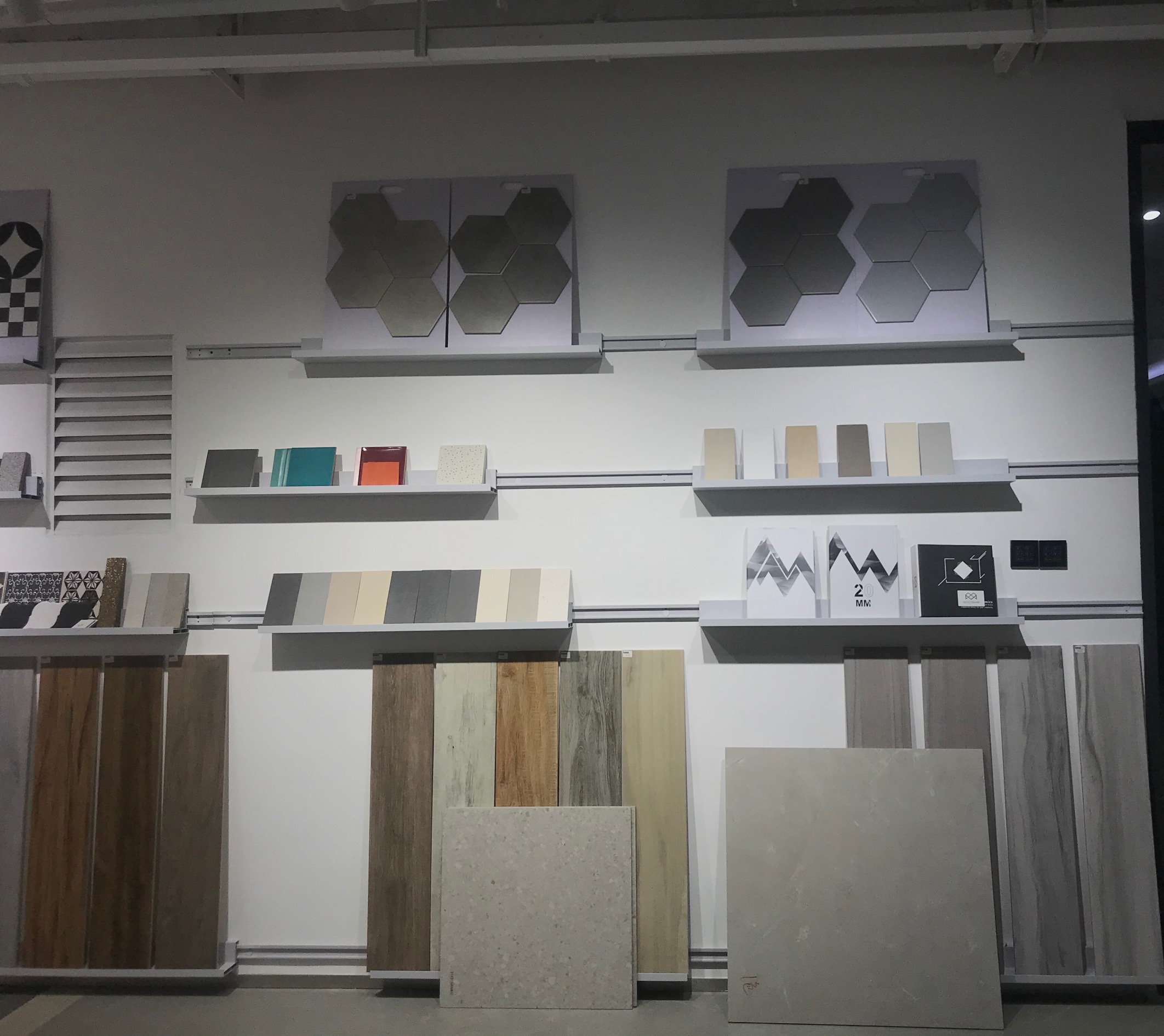 W7 Wall Display, Wall Mounted Tile Display Supplier in China | EXE ...